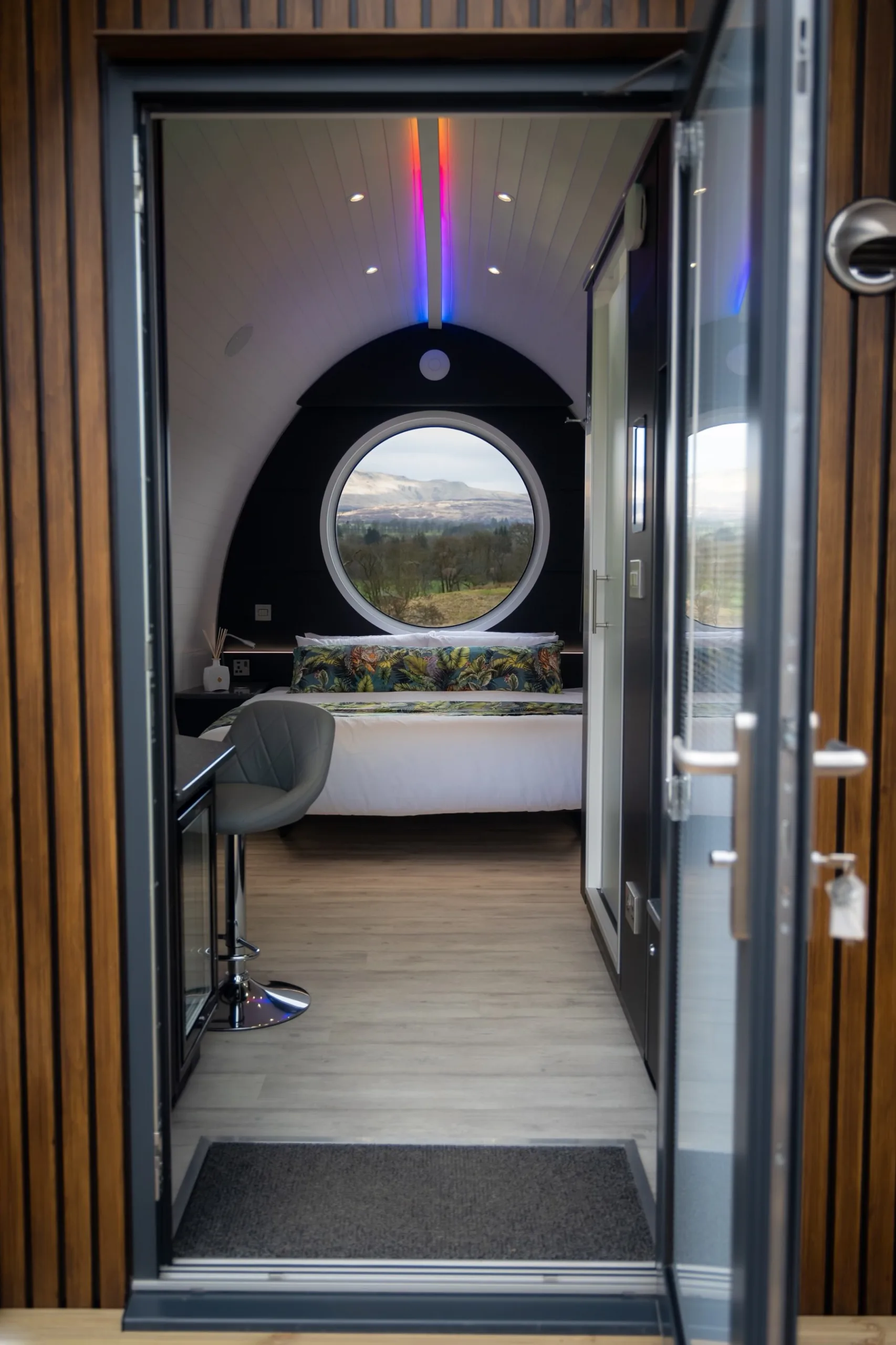 Endrick Escape Luxury Glamping - The Pods - Private Hot Tub